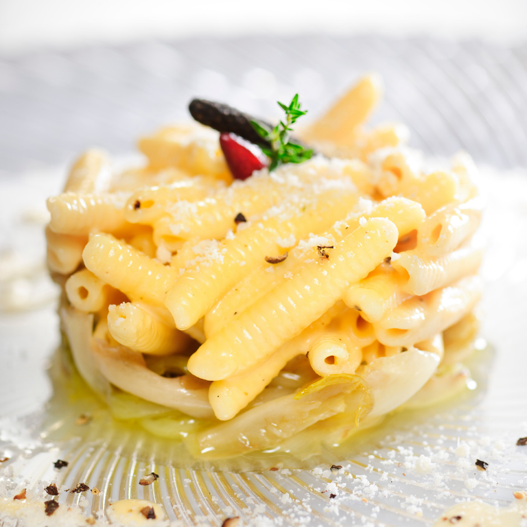Recipe of Maccheroncini al pettine cacio and pepper on escarole ...